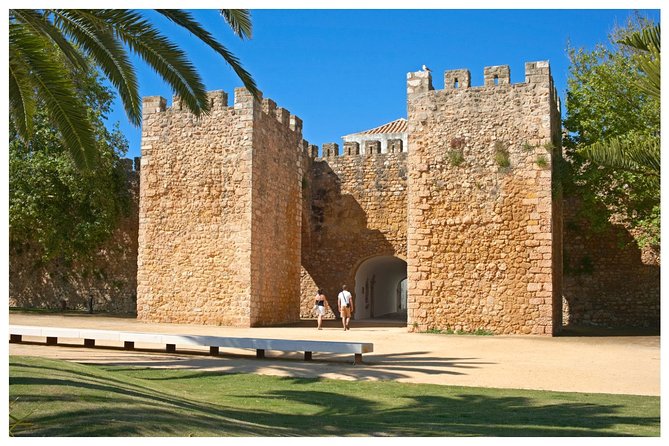 Western Algarve Guided Bus Tour - Inclusions and Accessibility