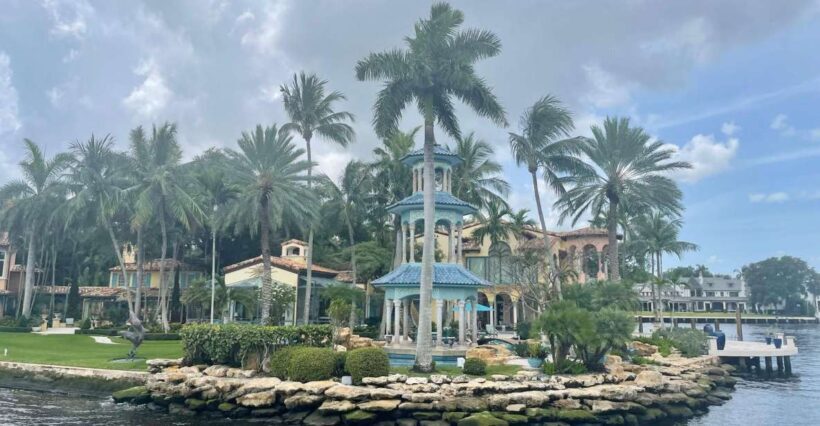 Wet & Dry Fort Lauderdale - Discovering Fort Lauderdale by Land and Sea