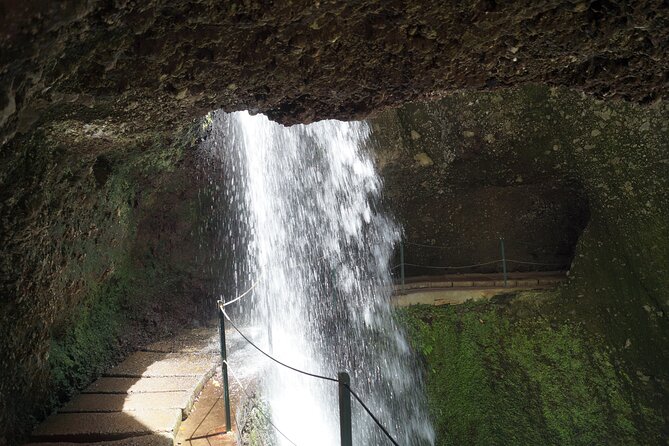 Wet your hair in the amazing Moinhos/Nova Levada - An Overview of the Tour