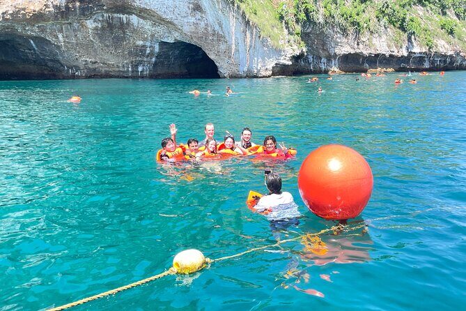 Whale Watching and Los Arcos 5 Islands Adventure - FAQs