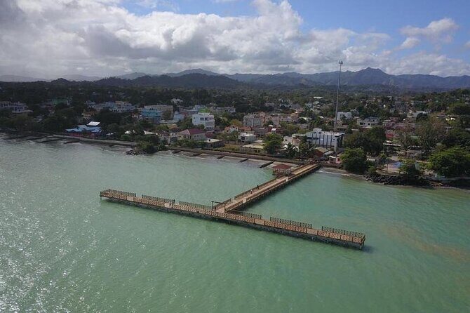 Whale watching and Montana Redonda - Frequently Asked Questions