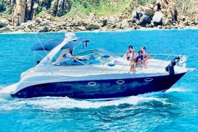 Whale Watching & Snorkeling Private Yacht Tour Cabo with Food & Drinks - FAQ
