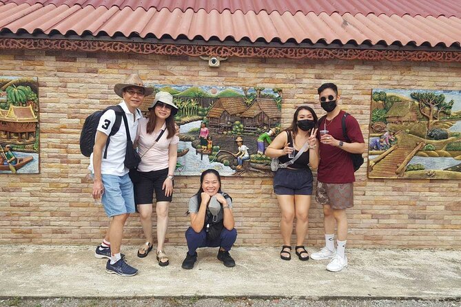 Wheelchair & Luxury Tour to Floating & Railway Markets - What Travelers Say