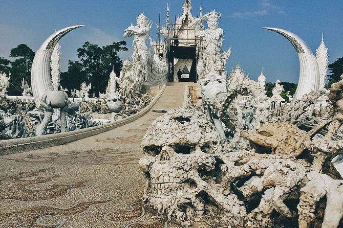 White Temple, Black House Museum and Hot Spring Tour from Chiang Mai - Authentic Experiences and Tips