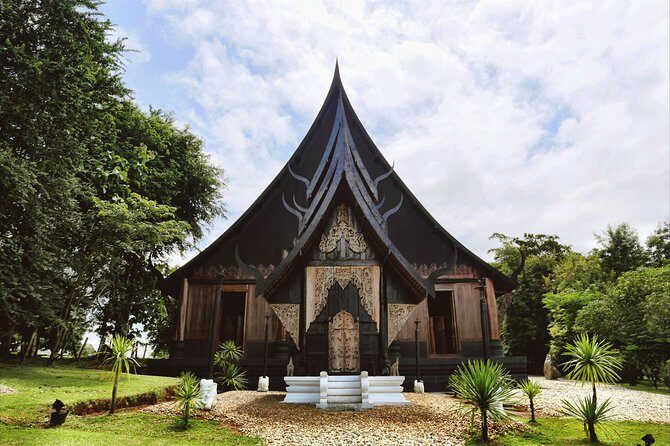 White Temple, Black House Museum and Hot Spring Tour from Chiang Mai (SHA Plus) - What’s Included and How It Affects Your Experience