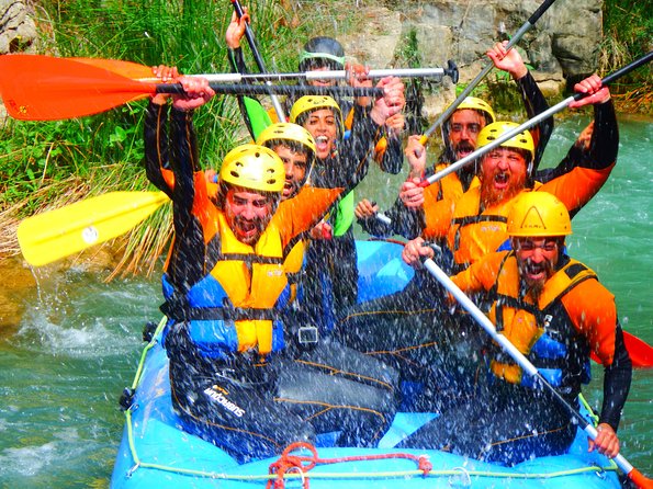 White Water Rafting - Navigating the Rapids