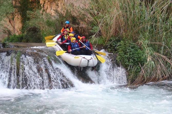 White Water Rafting in Montanejos 1h Valencia - Scenic Montanejos