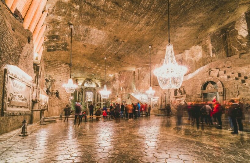 Wieliczka: Salt Mine Skip-the-Line Live Guided Tour - Detailed Breakdown of the Experience