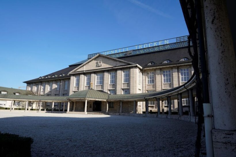 Wiesbaden: Sparkling Winemaking Tour with 3-Glass Tasting - Exploring the Henkell Freixenet Sparkling Winemaking Tour