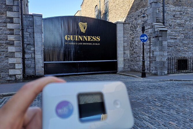 WiFicandy Rental - Included Items