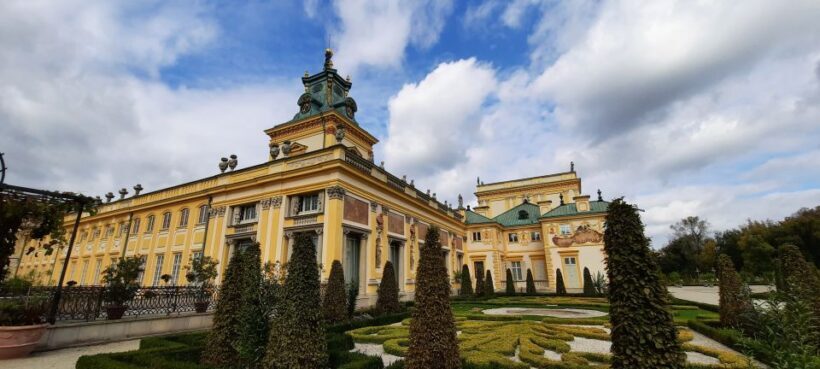 Wilanów Palace: 2-Hour Guided Tour with Entrance Tickets - Exploring Wilanów Palace: A Closer Look