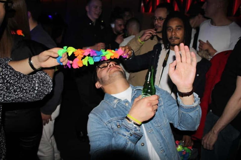 Wild Night Pub Crawl: Free Shots, Games & VIP Club Entry! - Key Points