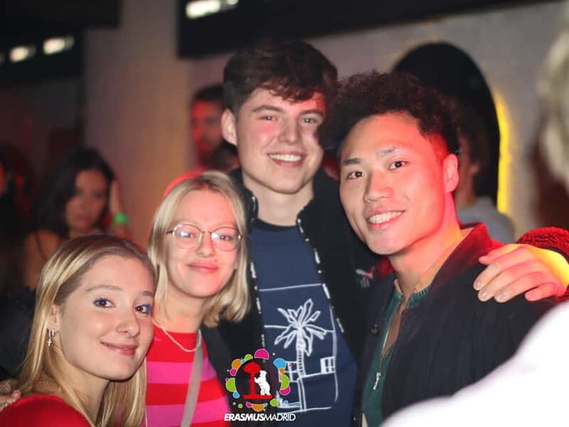 Wild Night Pub Crawl: Free Shots, Games & VIP Club Entry! - Meeting Points and Timing