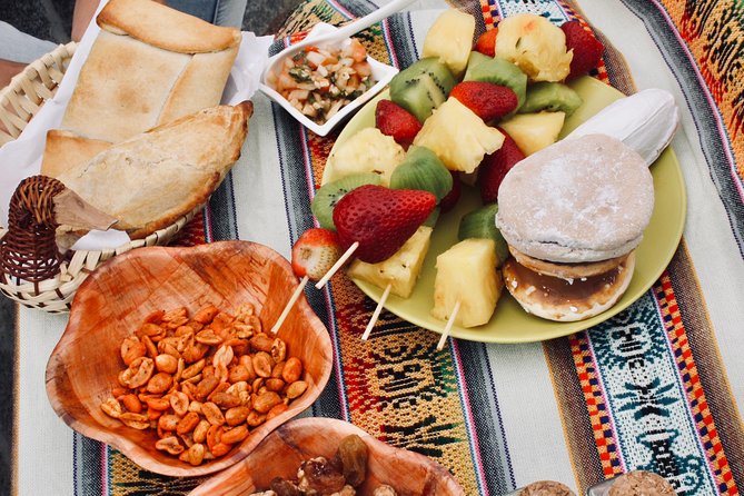 Wild Penguins,Birds,Sandboard,Chilean Drinks & Food/From Valpo - Hiking Through the Majestic Mountains