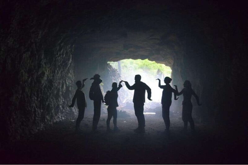 Wildlife and Jungle Adventure - 01Day in Phong Nha - Visiting the Hatinh Langurs