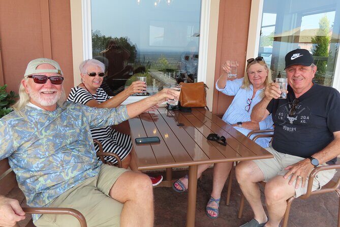 Willamette Valley Boutique Winery Tour with Lunch - The Sum Up