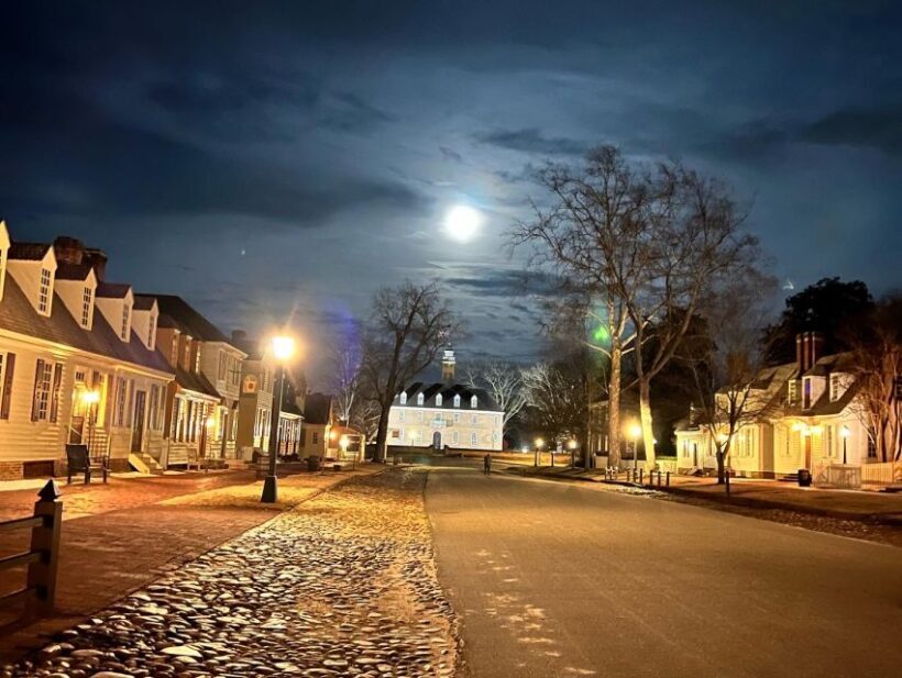 Williamsburg: Dead of Night Paranormal investigations Tour - An In-Depth Look at the Williamsburg Dead of Night Paranormal Investigations Tour