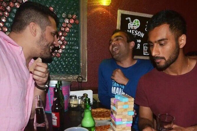 Williamsburg Definitive Dive Bar Crawl with the Bar Buds - Meeting Points and Practical Details