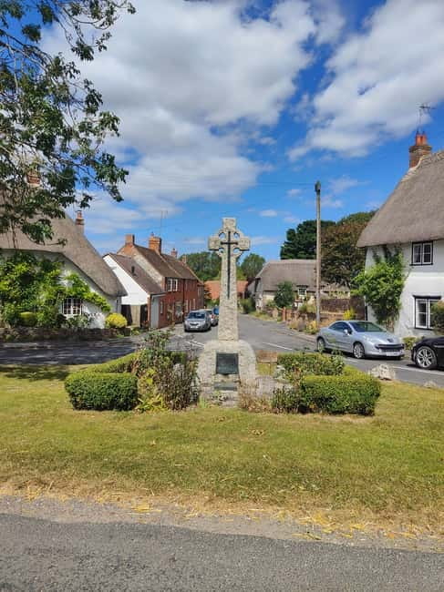 Wiltshire: Mystical and Dragons Guided Driving Tour - The Itinerary in Detail