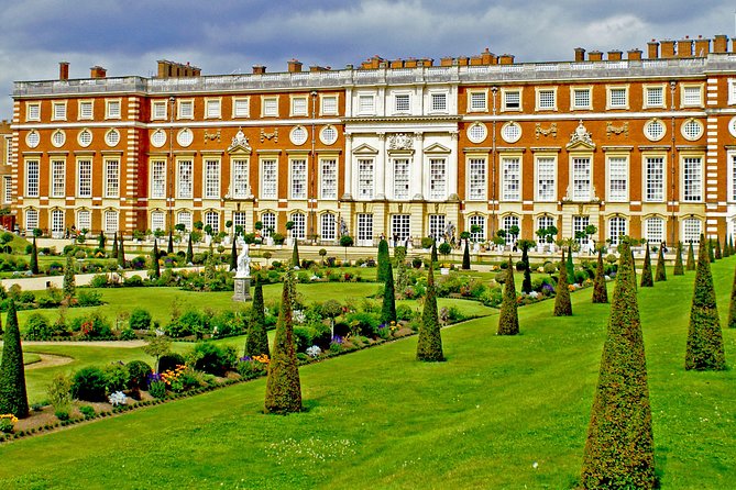 Windsor Castle & Hampton Court Palace, Private Tour Including entry pass - Realities of the Tour: What to Expect and What Not