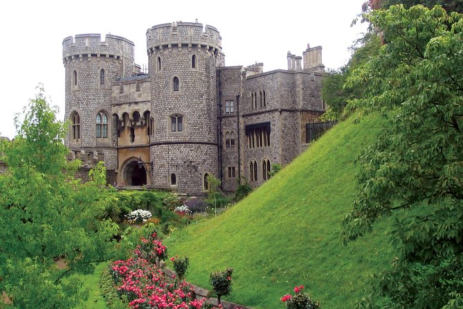 Windsor Castle Tour From London With Transportation & Audio Guide - Highlights to Explore at Windsor Castle