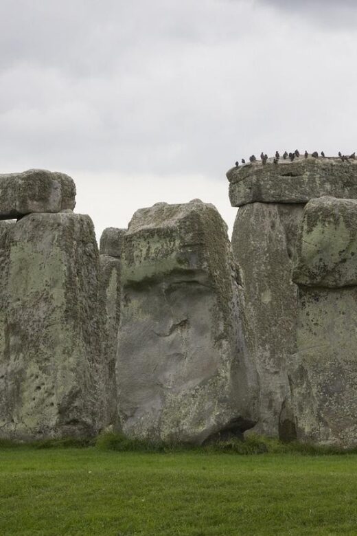 Windsor Stonehenge Bath Private Tour from London with Passes - Who Should Consider This Tour?