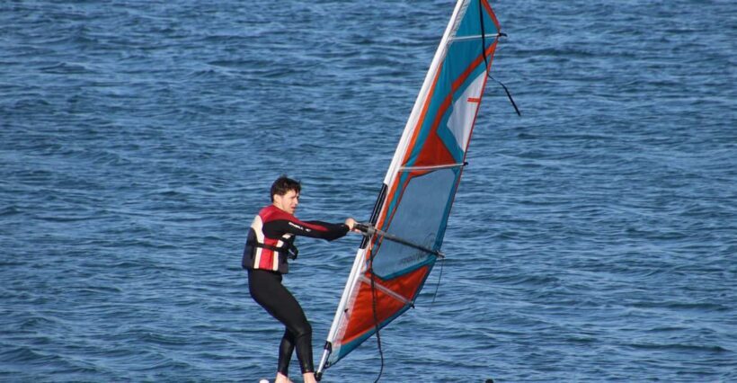 Windsurf class on Valencia beach - What Makes This Experience Special?