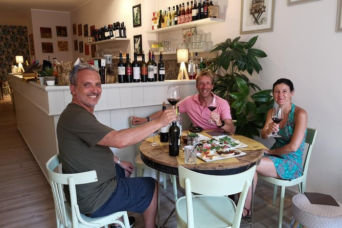 Wine and Food Tasting Experience in Lecce Old Town - Discovering Puglias Terroir