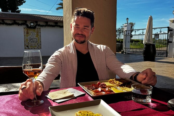 Wine and Tapas Tasting Tour from Alicante, Private Van - FAQ