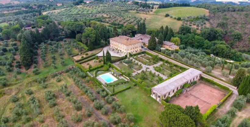 Wine Experience in an Organic Chianti Winery - An In-Depth Look at the Wine Experience in Tuscany