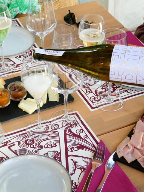 Wine tasting at Terre Rosse Vallania: History, Nature, Tradition. - Key Points