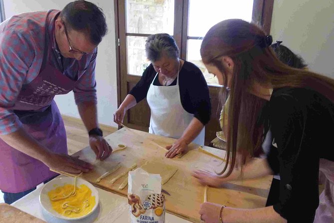 Wine Tasting, Dinner and Cooking Class Under the Sunset - Who Should Consider This Tour?