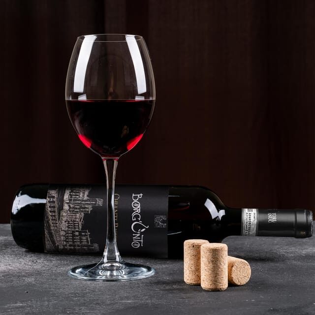 WINE TASTING EXPERIENCE IN THE HISTORICAL CENTRE - Key Points
