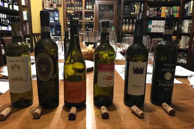 Wine tasting in Lucca with sommelier - The great wines of Tuscany - Analyzing the Value