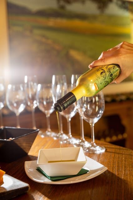Wine tasting in the best winery in Spain from Alicante - Authentic reviews and what they highlight