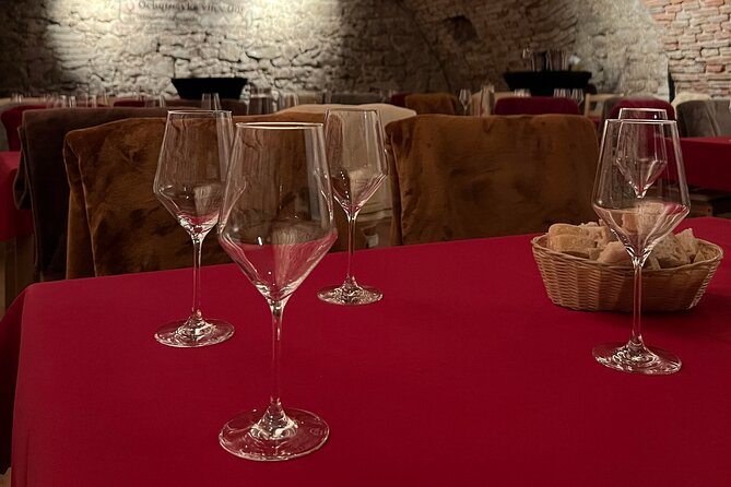 Wine Tasting IN THE DARK! - Friendly and Knowledgeable Staff