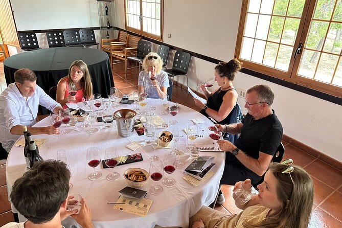 Wine Tasting in Three Boutique Wineries Tour - Max 8 People - Itinerary Highlights