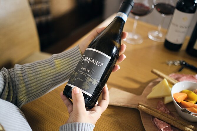 Wine Tasting Near Juliets House & Arena With Valpolicella - The Meeting and Accessibility Details