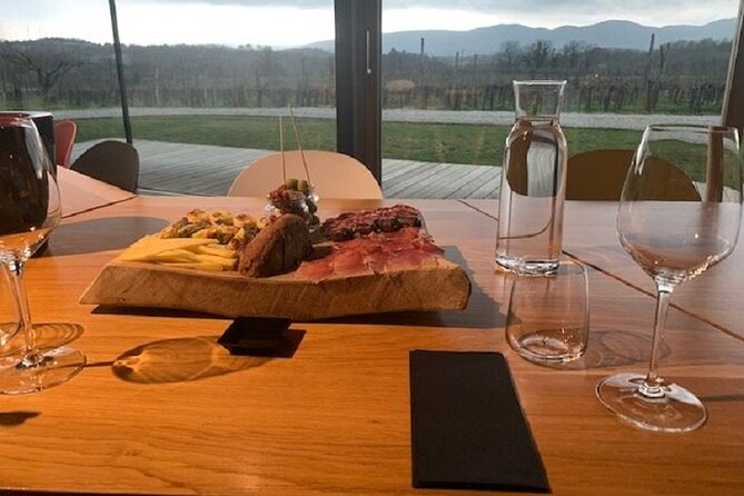 Wine Tasting With Pairing Snacks in Vipava Valley - Savoring the Seasonal Snack Pairings