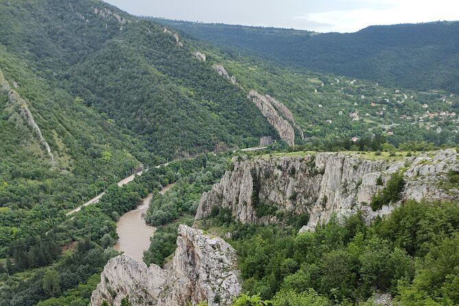 Wine trip with The Jolly Vintners near Sofia - Why This Tour Works Well for Travelers