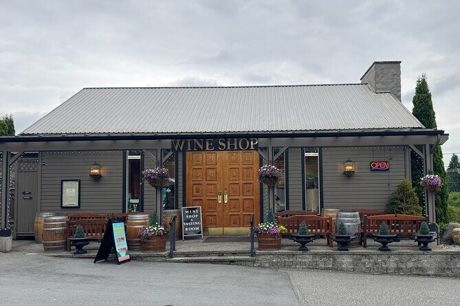 Winery Tasting at Boutique Vineyards - A Balanced Look at the Vancouver Boutique Winery Tour