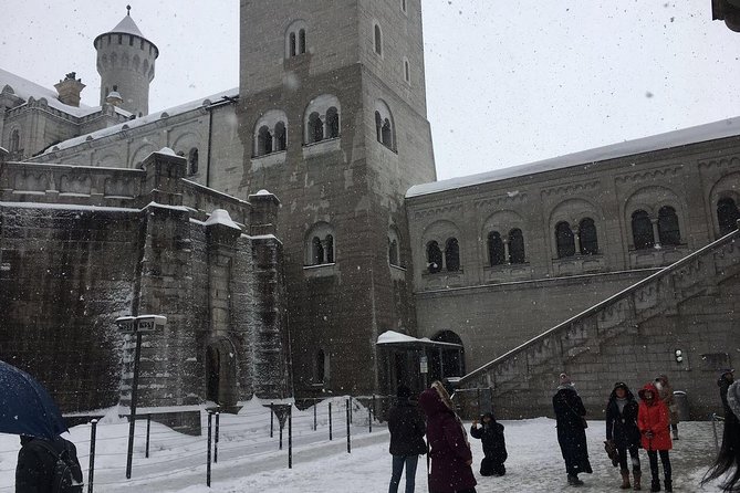 Winter Tour to Neuschwanstein Castle from Munich - Hohenschwangau Castle Photo Stop