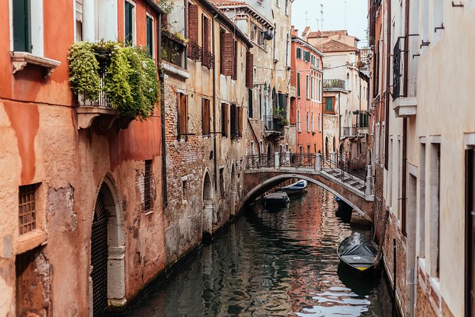 Withlocals Venice Away From the Crowds PRIVATE Tour With a Local Expert - Customizing the Itinerary to Your Interests