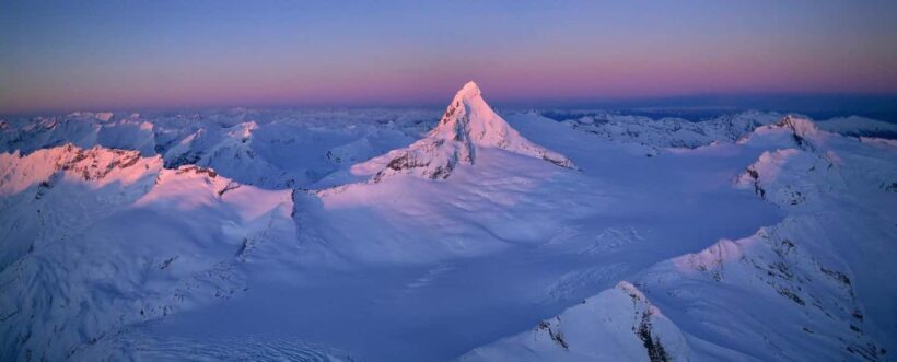 Wnaka: Mt Aspiring Explorer Scenic Flight with 2 Landings - Key Points