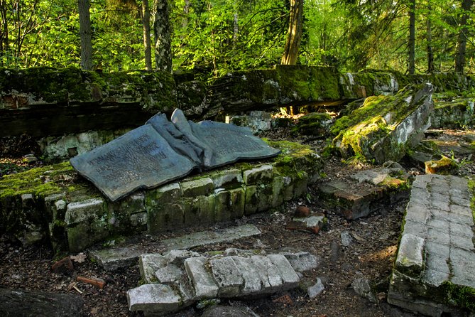 Wolf'S Lair Private Day Trip From Warsaw - Exploring the Bunkers and Ruins