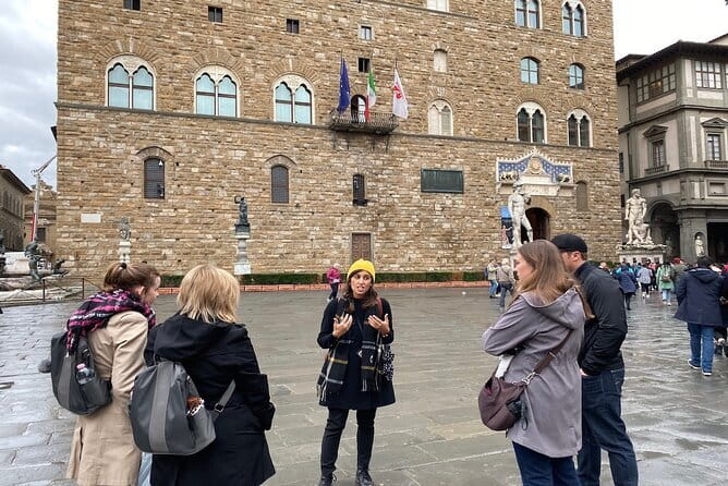 Women of Florence Walking Tour with City Highlights and Medici Chapel - A Closer Look at the Florence Women’s Tour