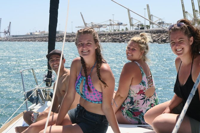 Wonderful 2 Hour Sailing Trip Including Open Bar and Pinchos - Refreshing Inclusions: Beverages and Snacks