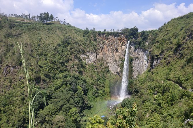 Wonderful 7 Days North Sumatra Tour (Include: 2 Days 1 Night Jungle Trekking) - FAQ