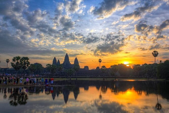 Wonderful Angkor Sunrise Joined Tour - The Itinerary in Detail
