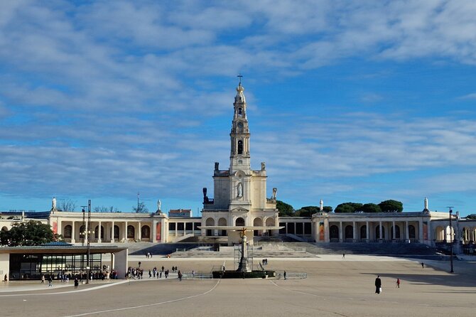 Wonderful Private Full Day Tour in Fátima, Nazaré, Óbidos - The Value of This Tour